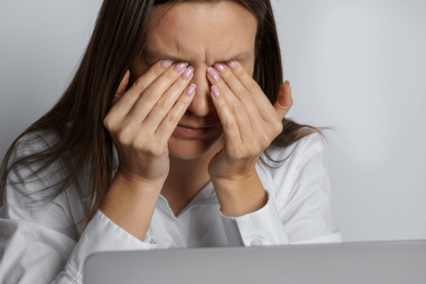 Dry eyes from computer use — a blink reminder can help - Sheralyn ...